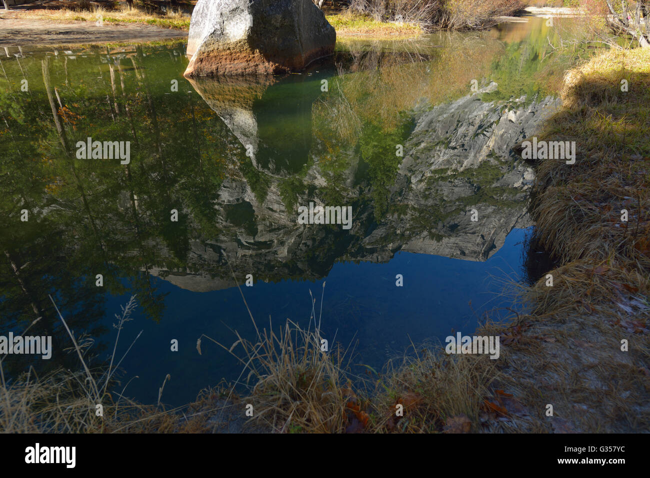 Fall in Yosemite NP, Mariposa CA Stock Photo - Alamy