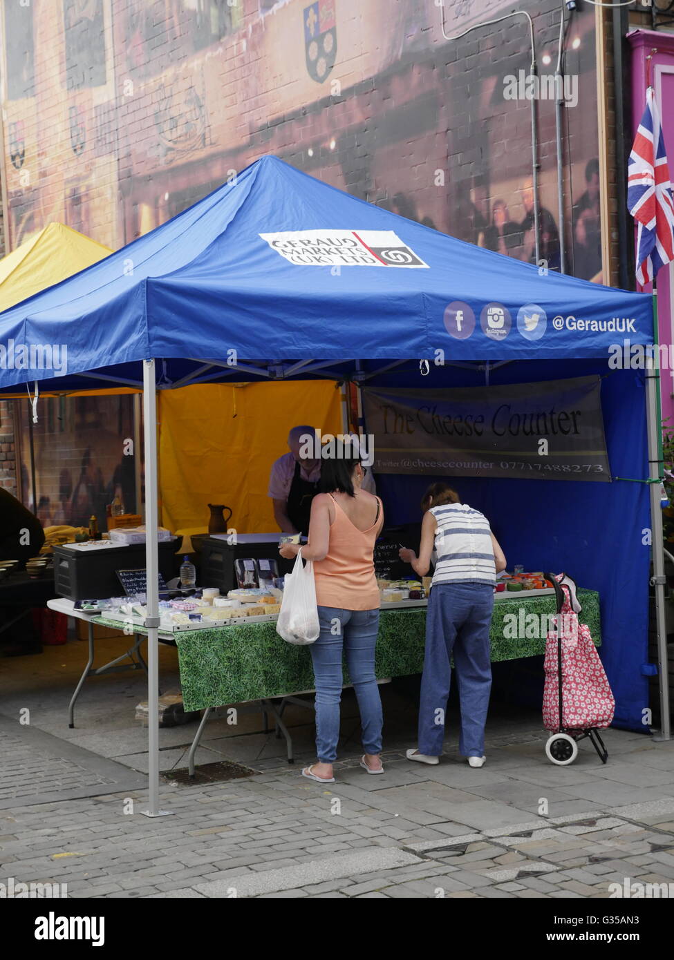 Prescot town centre hi-res stock photography and images - Alamy