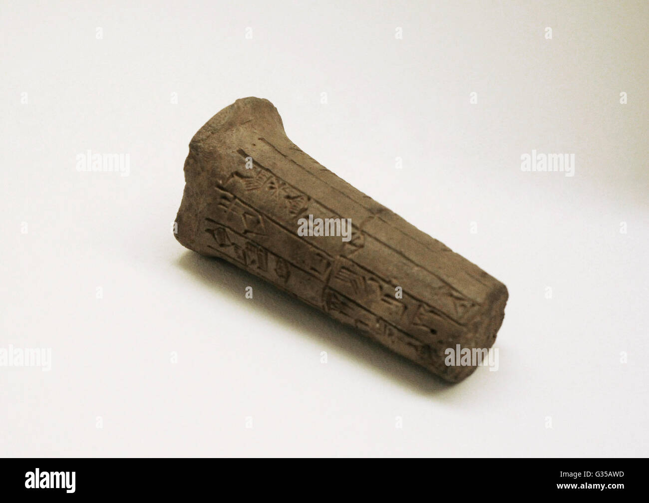 Sumerian goddess inanna hi-res stock photography and images - Alamy