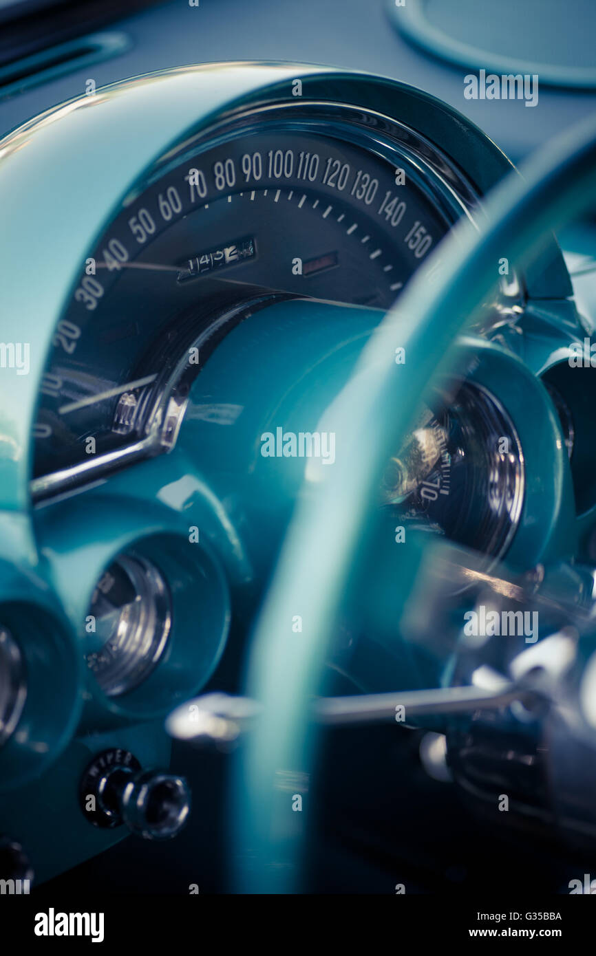 Color image of the dashboard of a retro car Stock Photo - Alamy