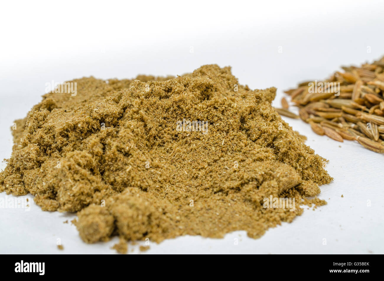 Epices en poudre hi-res stock photography and images - Alamy