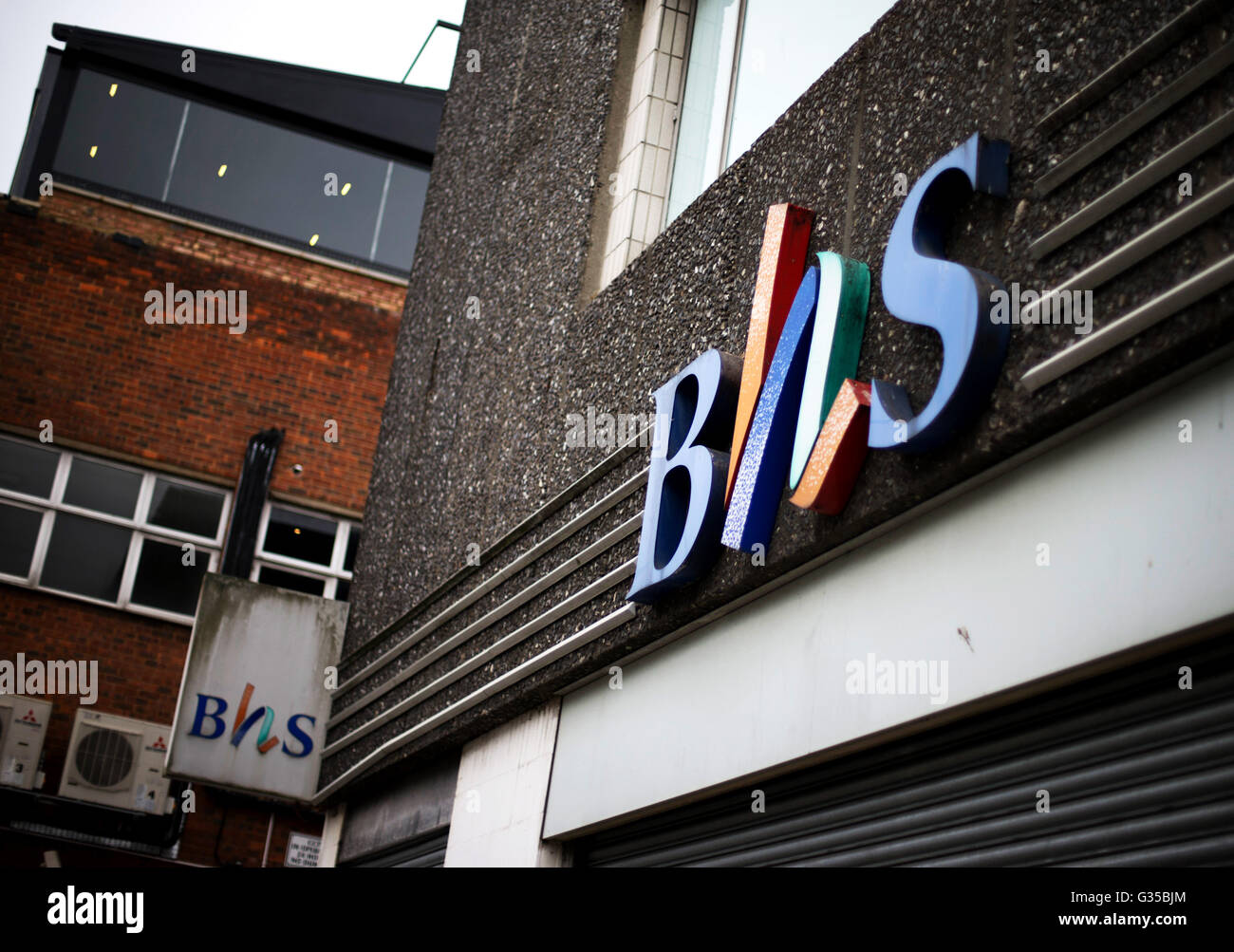 The sign above a bhs store in wood green hi-res stock photography and ...