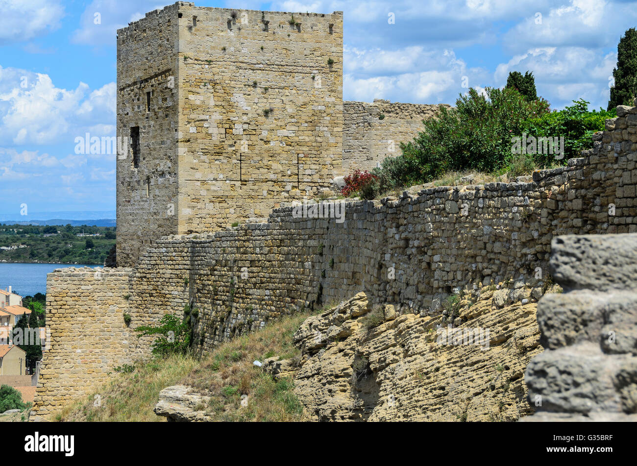 Fos sur mer hi-res stock photography and images - Alamy