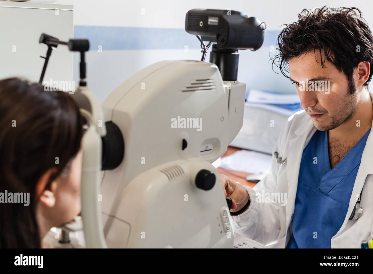 Retinal examination hi-res stock photography and images - Alamy