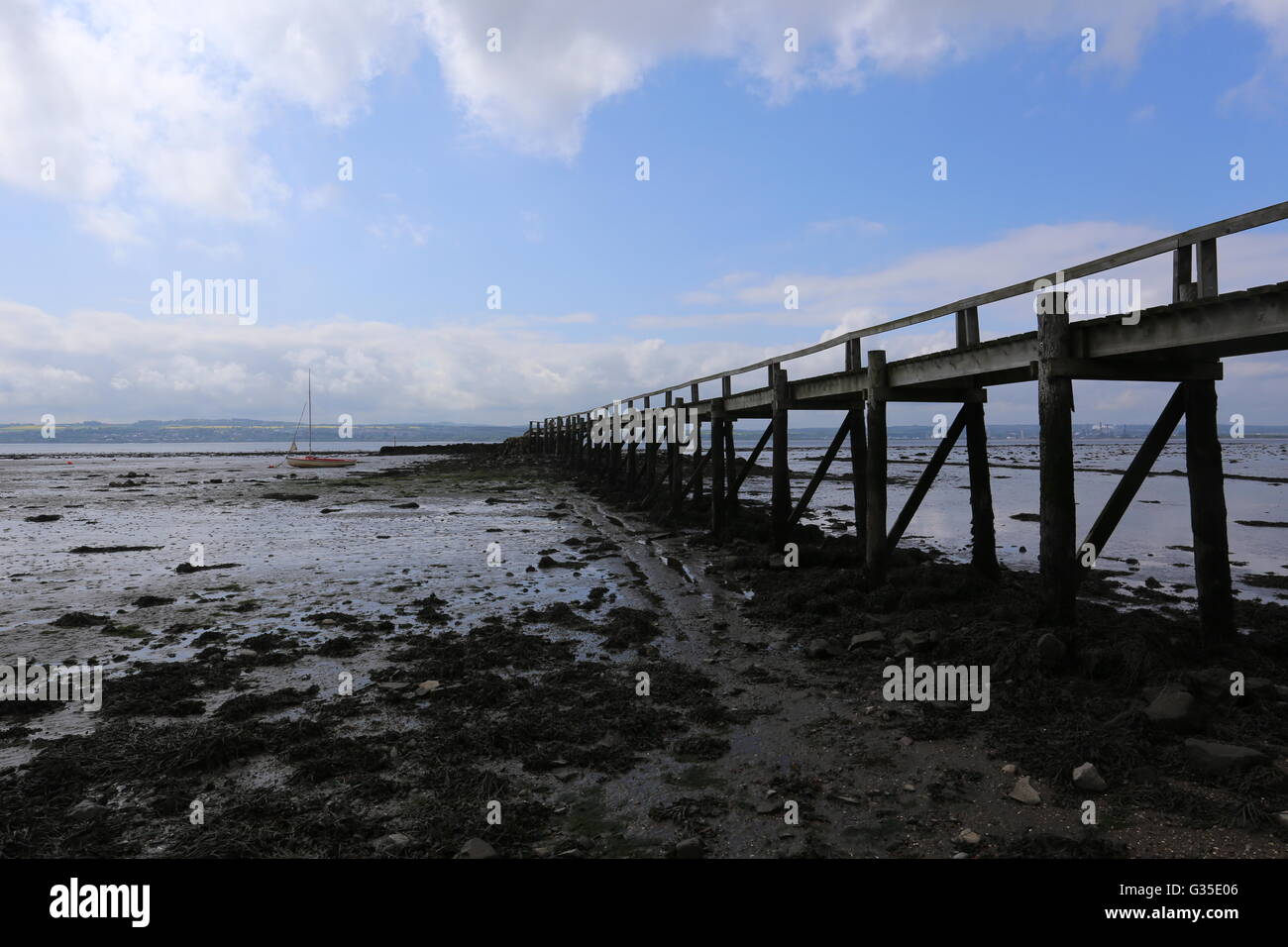 Culross pier fife hi-res stock photography and images - Alamy