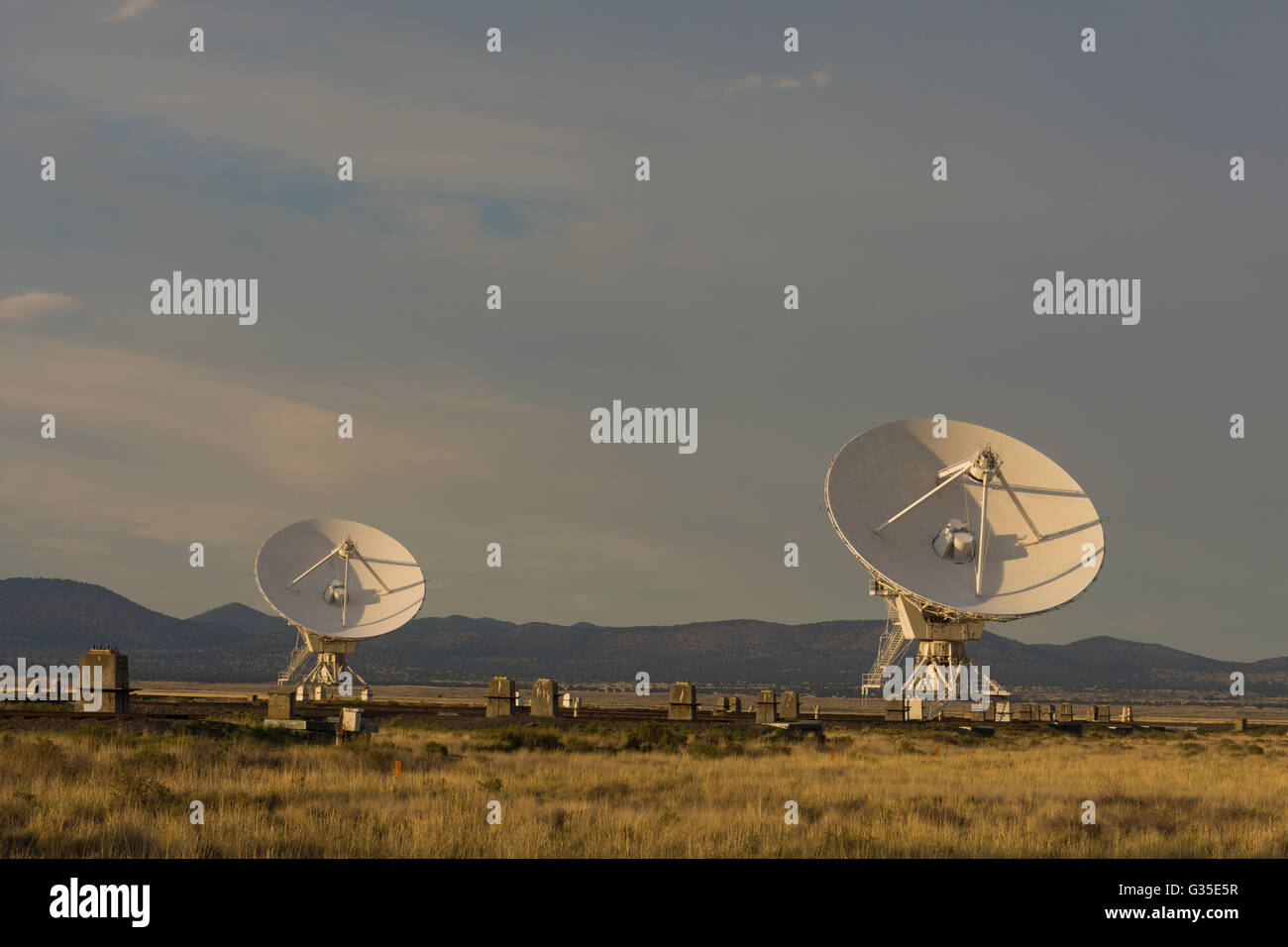 Radio Telescopes at the Very Large Array-National Radio Astronomy ...