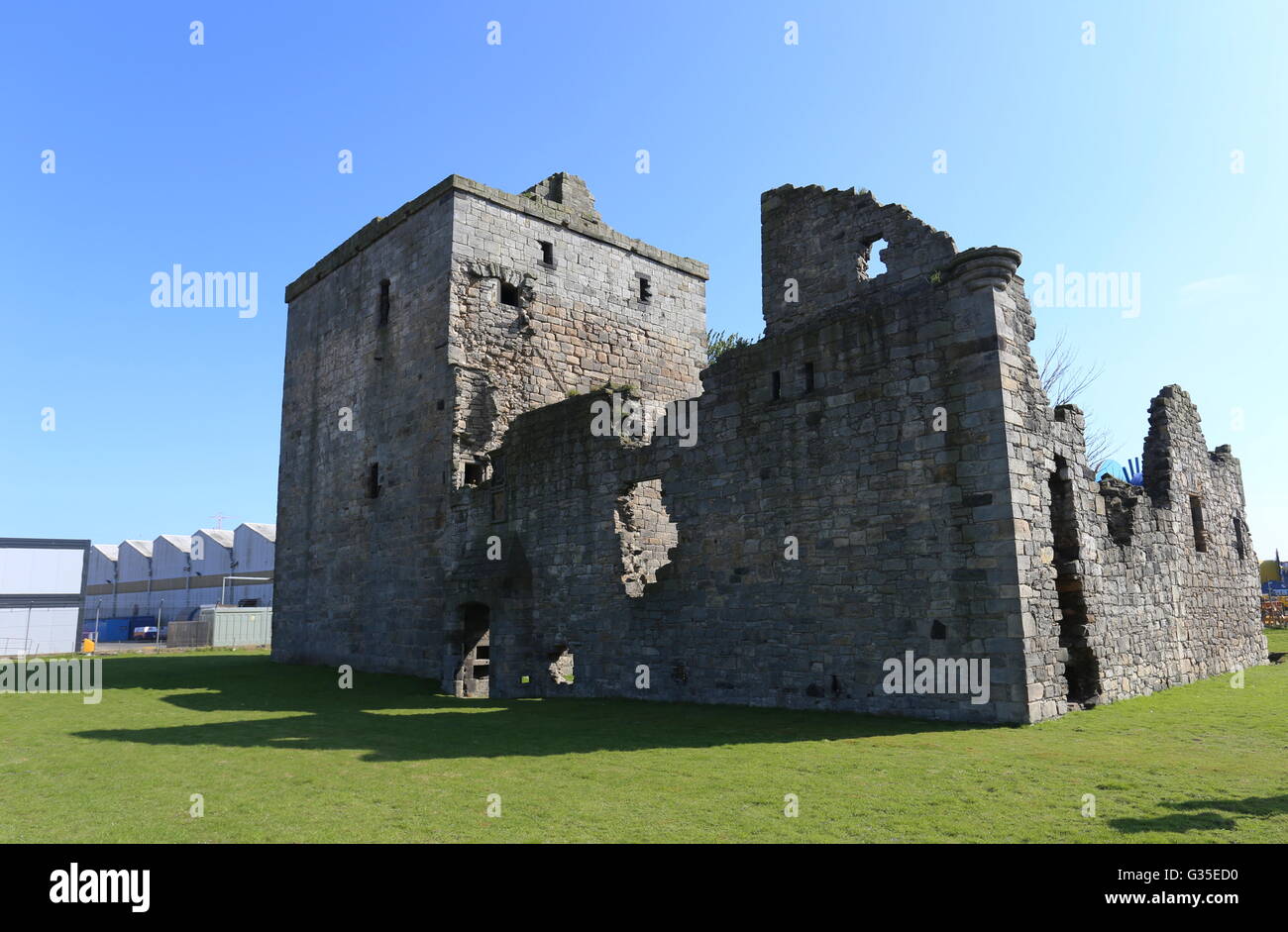 Rosyth castle scotland hi-res stock photography and images - Alamy