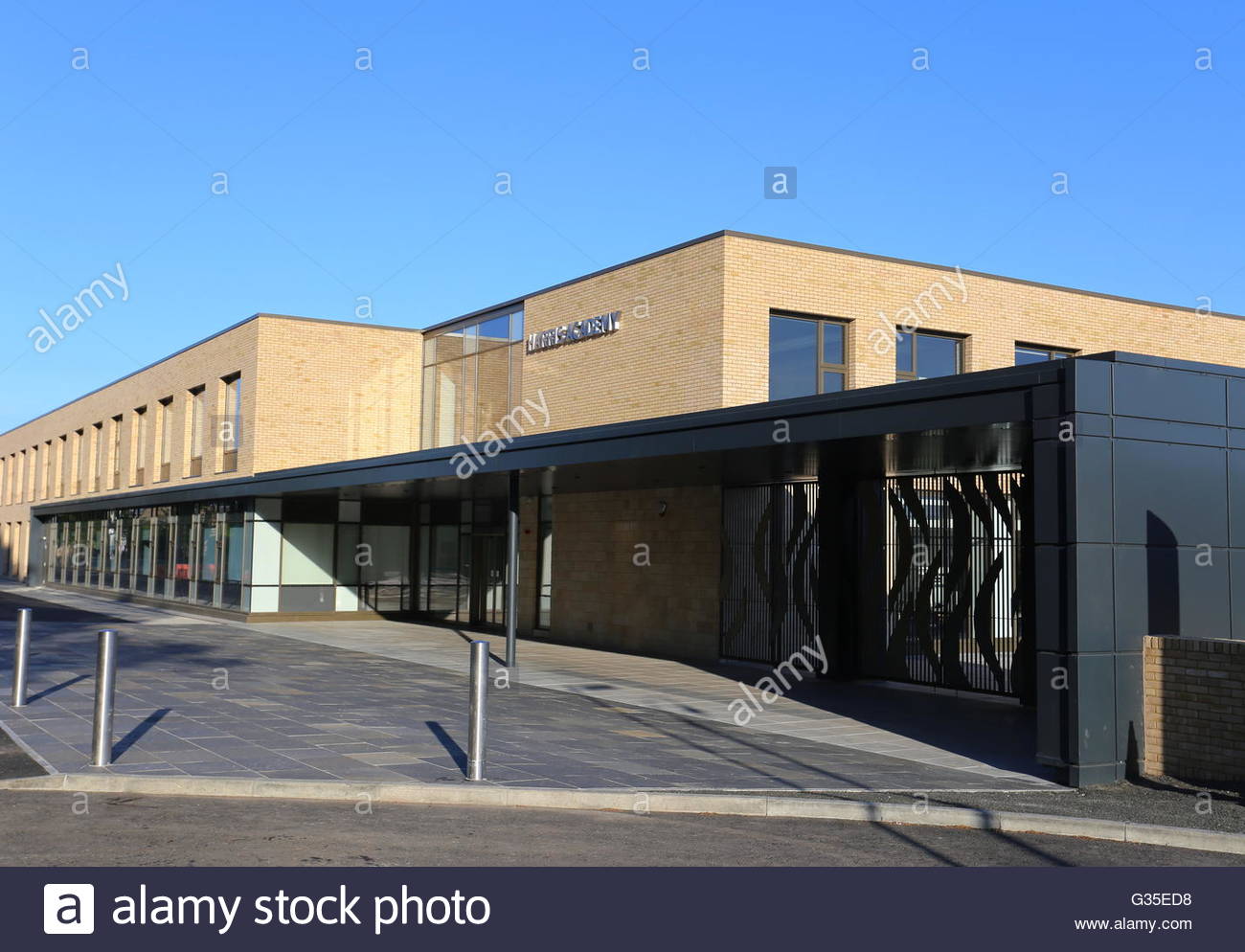 Harris Academy And School Stock Photos & Harris Academy And School ...