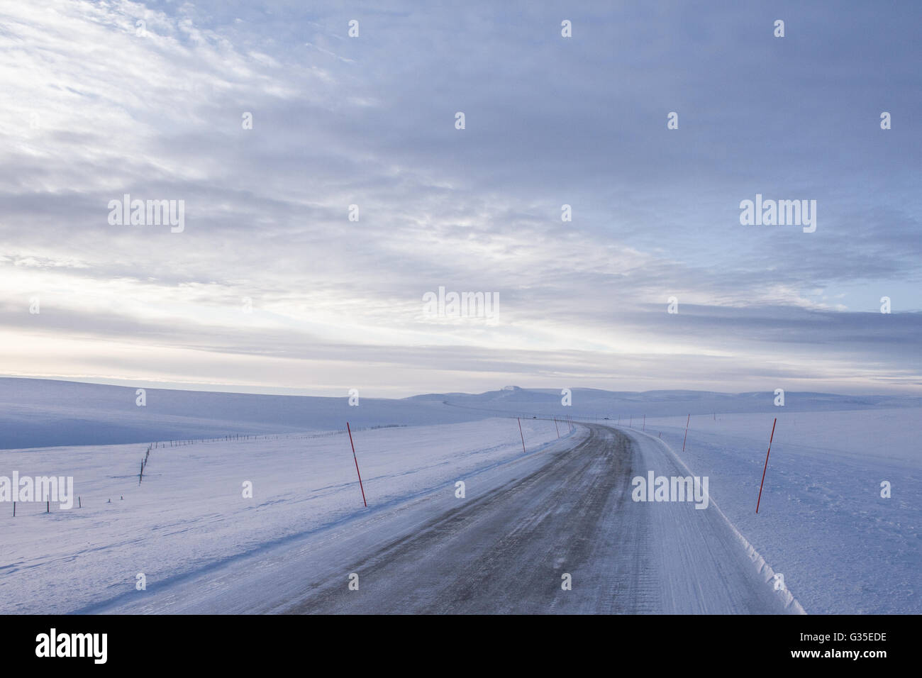 Arctic road hi-res stock photography and images - Alamy
