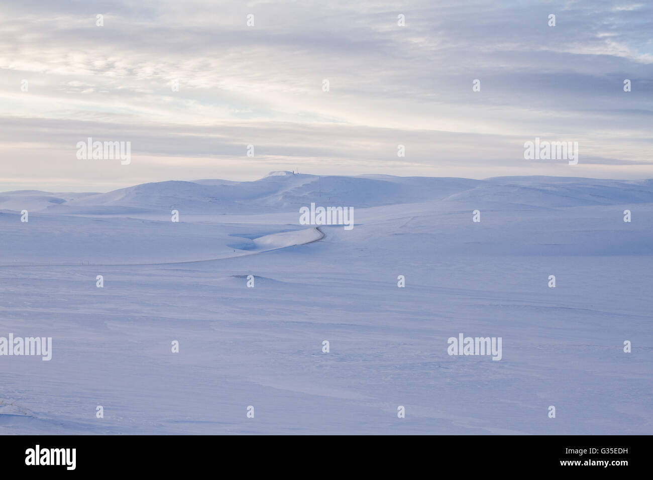 Arctic landscape hi-res stock photography and images - Alamy