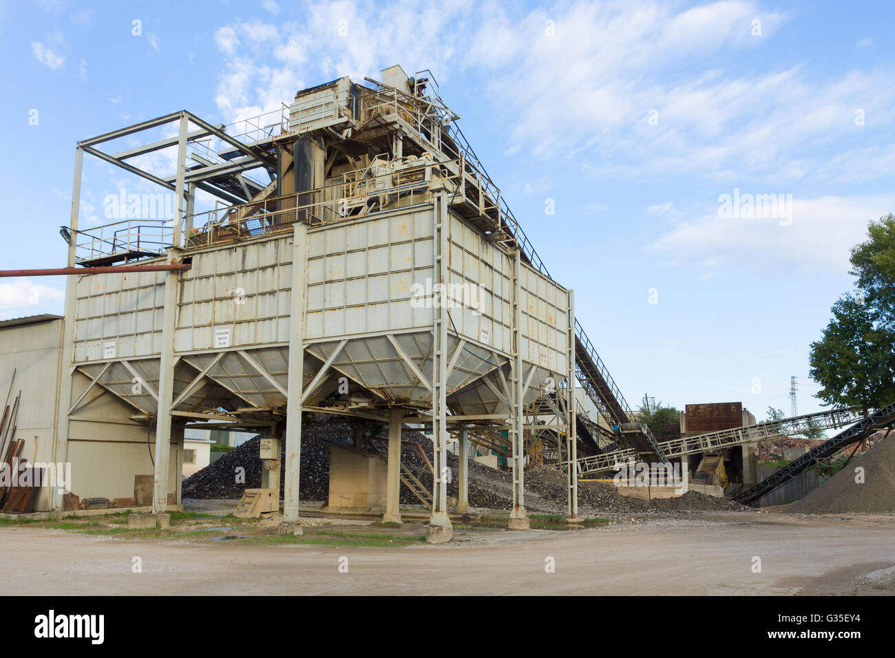 Mining stone hi-res stock photography and images - Alamy