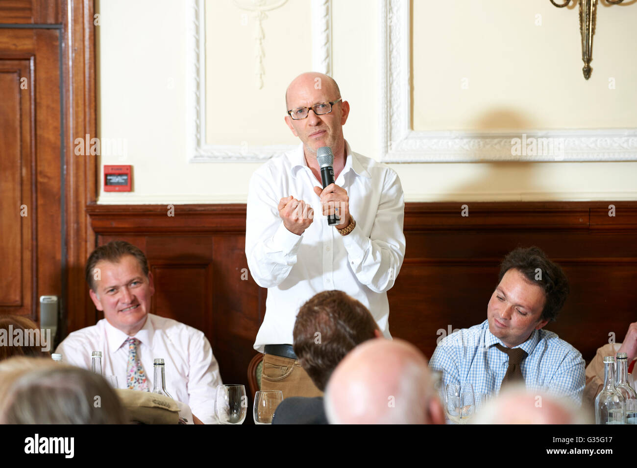Simon Sebag Montefiore at the Oldie Literary Lunch 07-06-16 Stock Photo ...