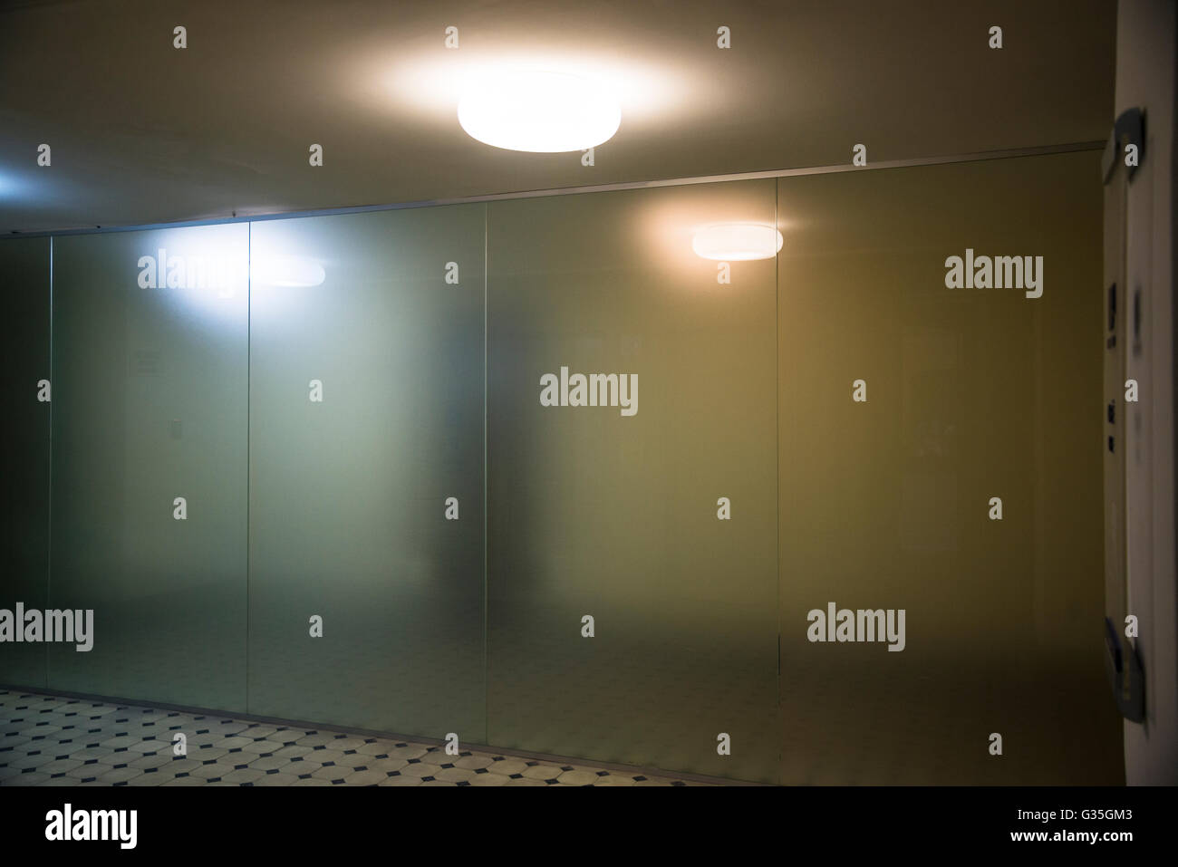 Empty crime thriller hi-res stock photography and images - Alamy