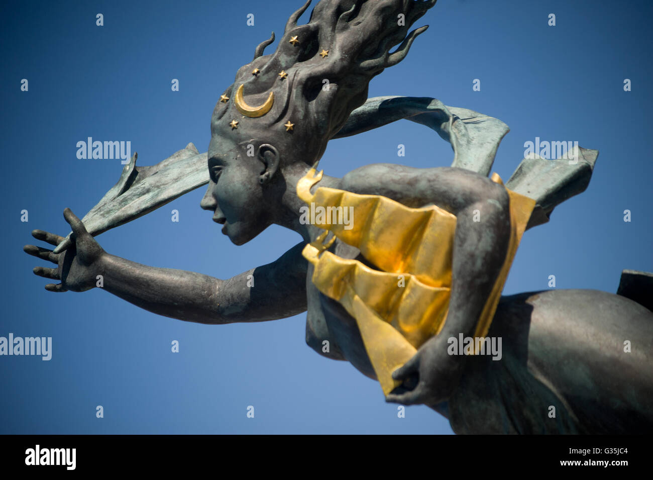 Spirit Of South Shields Statue High Resolution Stock Photography and ...