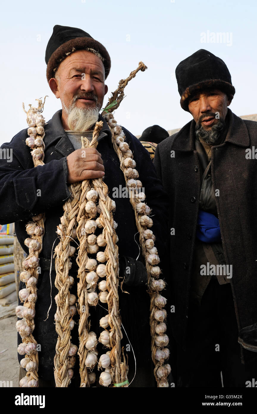 CHINA, province Xinjiang, market day in uighur village Jin Erek near ...