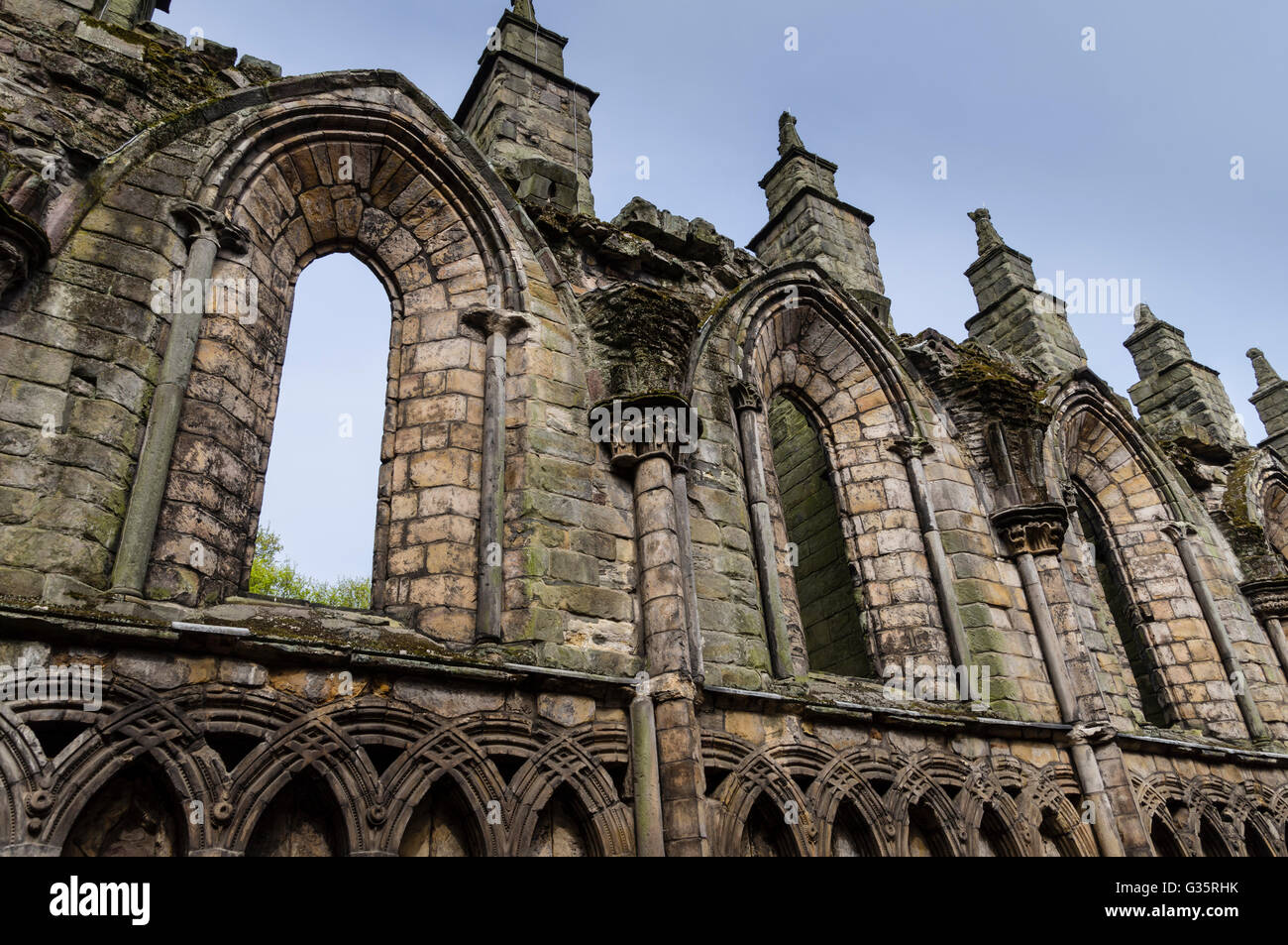 Edinburgh, Palace of Holyrood. The chapel Stock Photo - Alamy