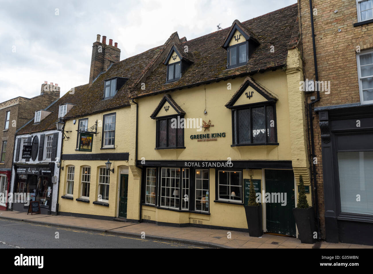 Royal Standard pub Fore Hill Ely Cambridgeshire England UK Stock Photo ...
