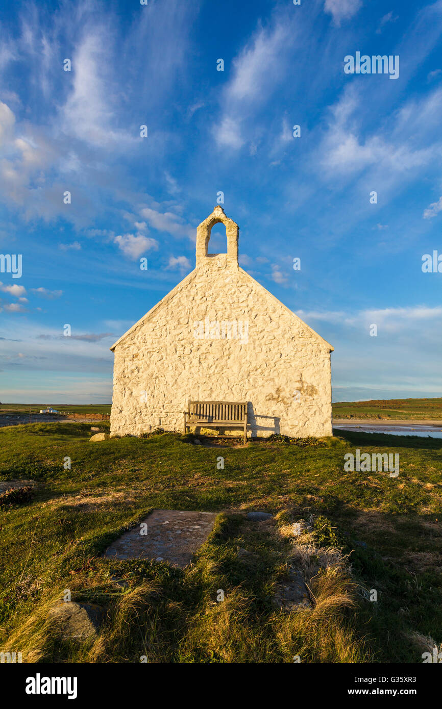 St cwyfans church cribinau nr hi-res stock photography and images - Alamy