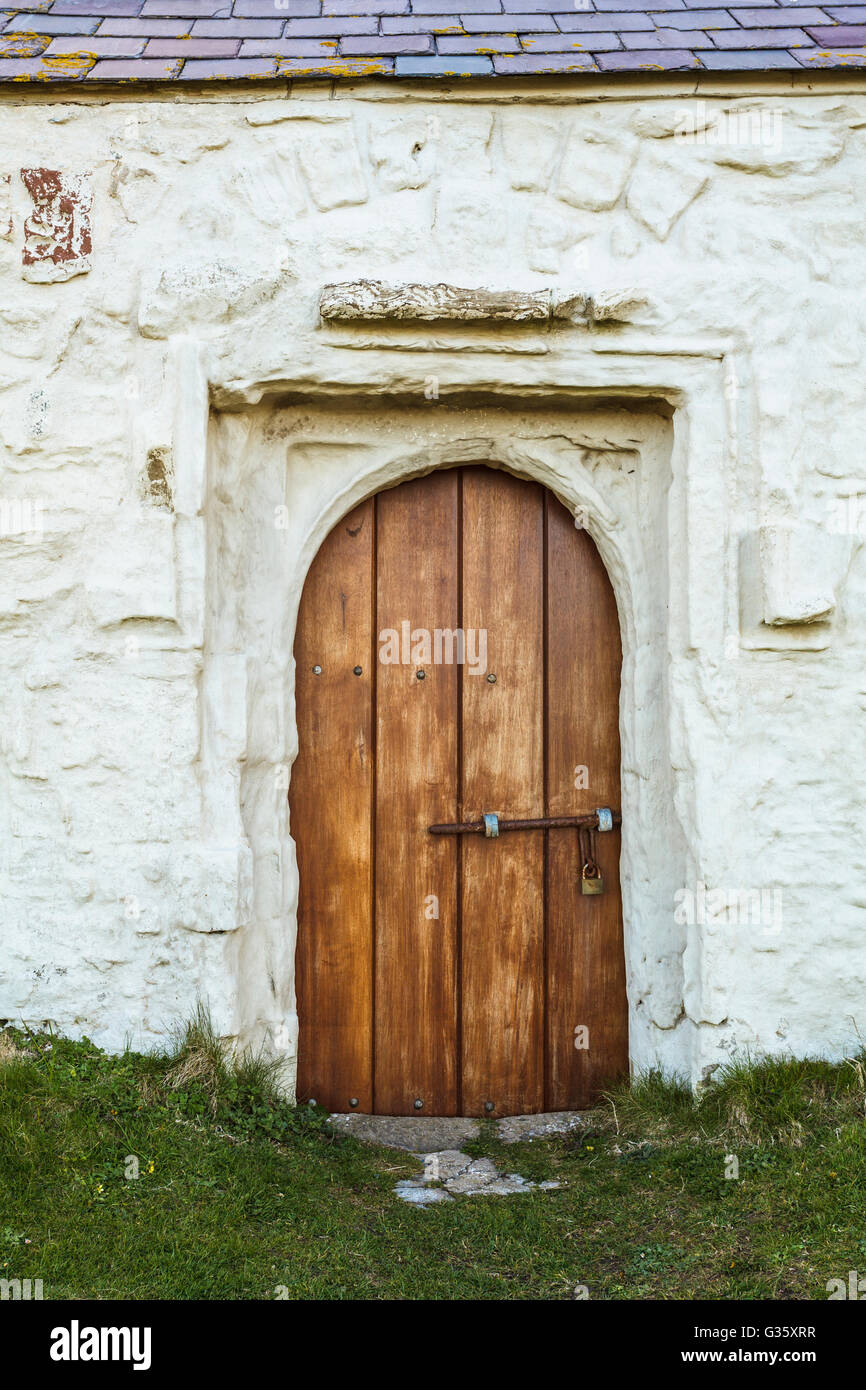 The church door at St. Cwyfan's Church, Cribinau, nr Aberffraw ...