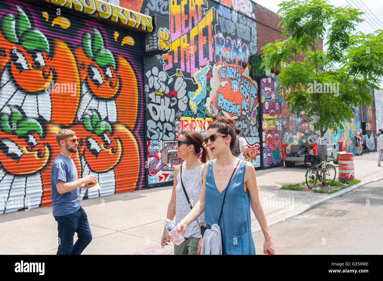 Bushwick new york murals hi-res stock photography and images - Alamy