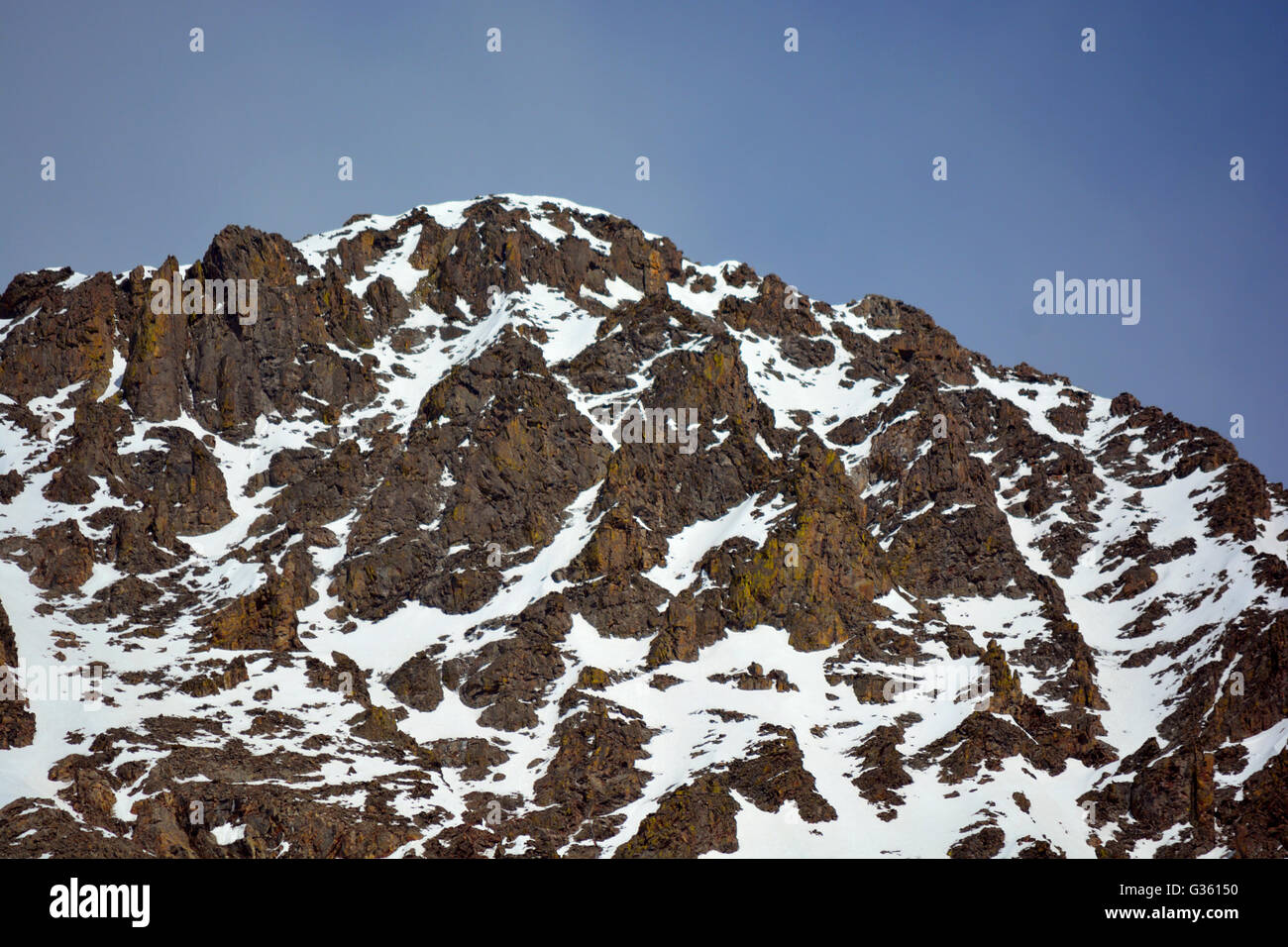 Stone mountain snow hi-res stock photography and images - Alamy