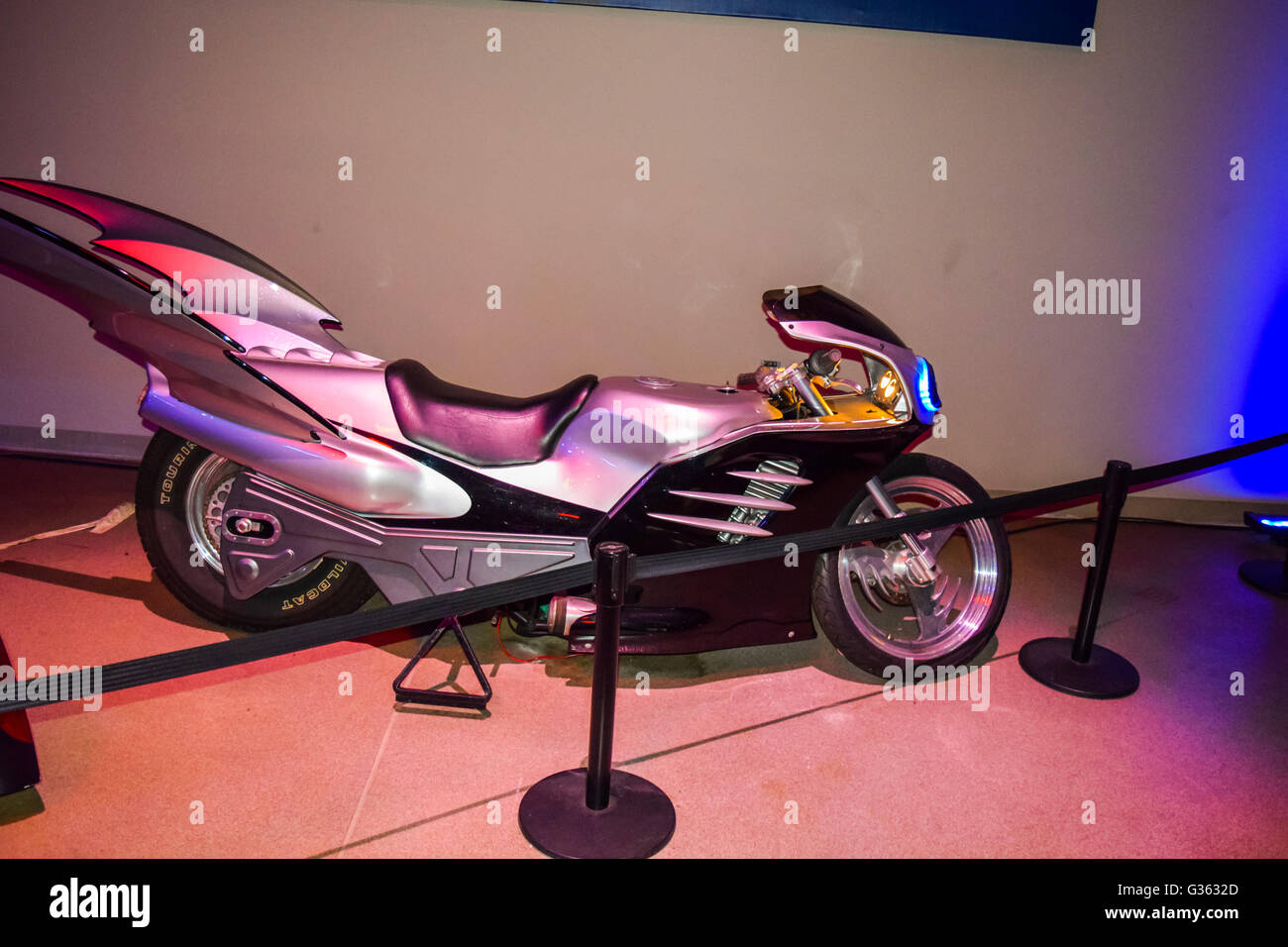 Batman bike, Batman drone, Batman motorcycle, Batman plane, Batman sets ...