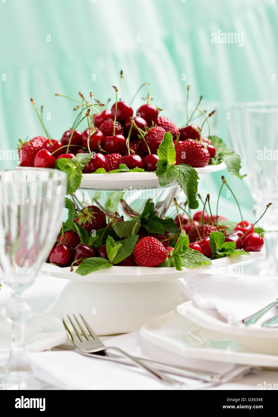 Vintage fruit stand hi-res stock photography and images - Alamy