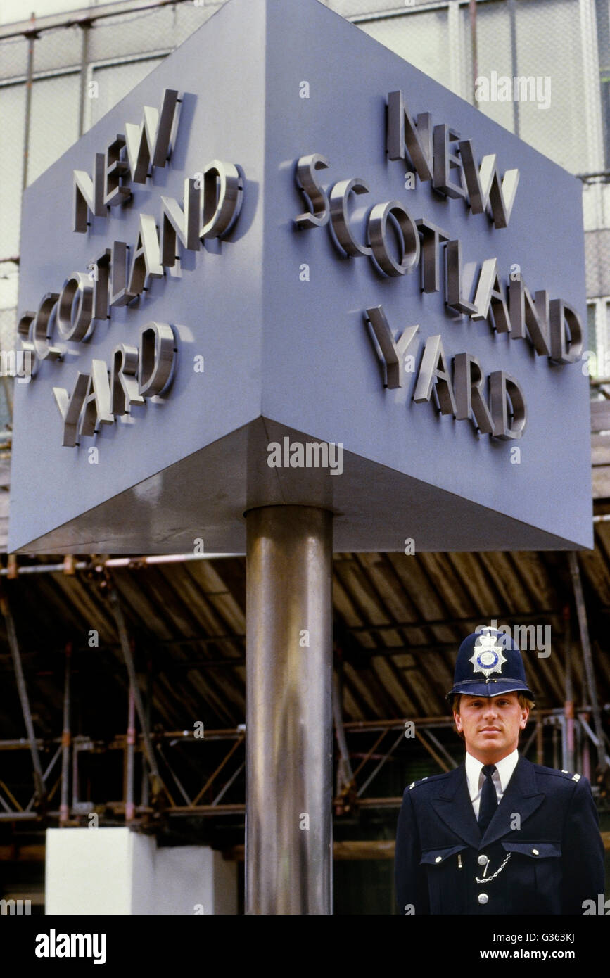 1980s london police hi-res stock photography and images - Alamy