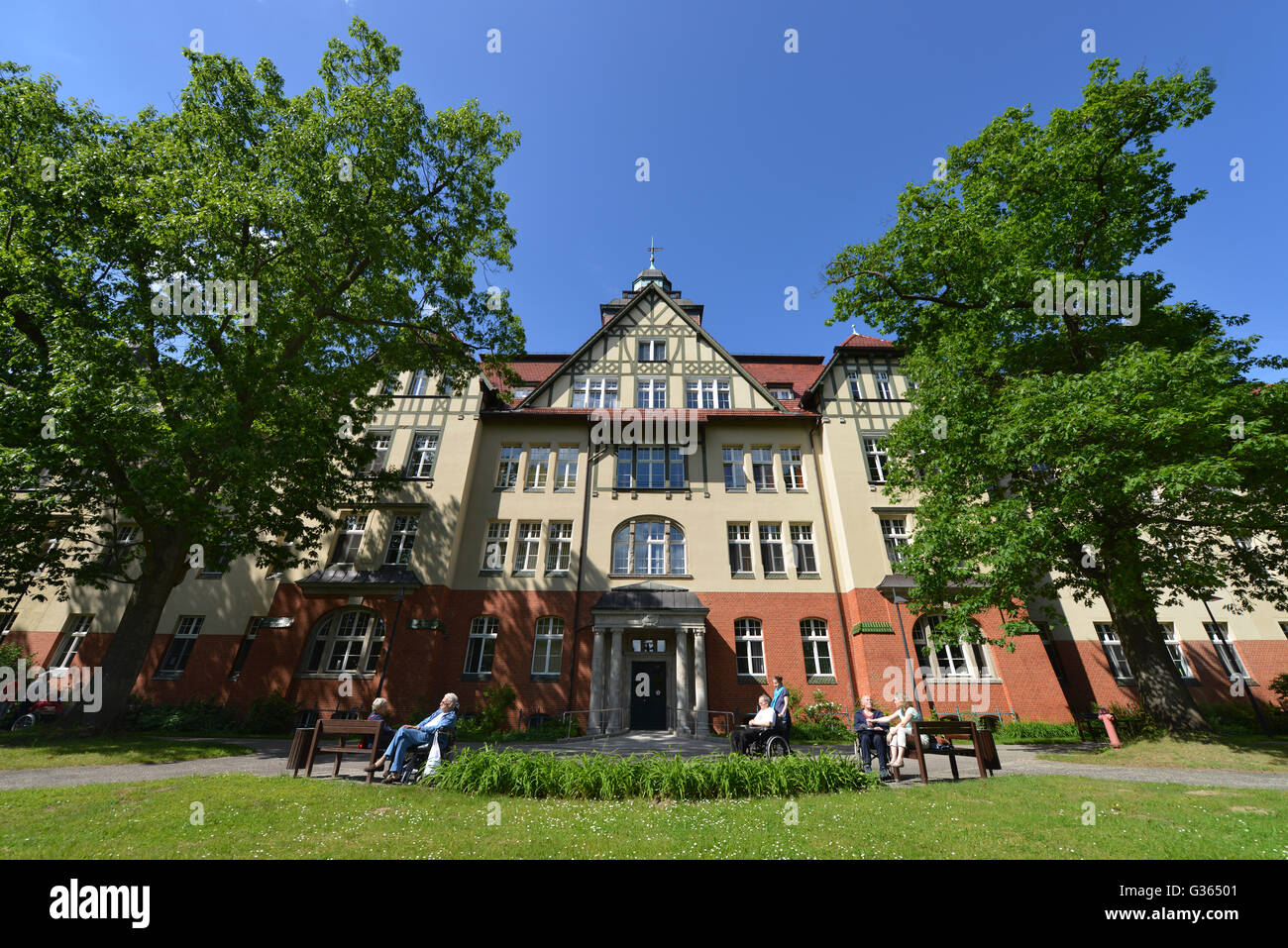 Neurological center hi-res stock photography and images - Alamy