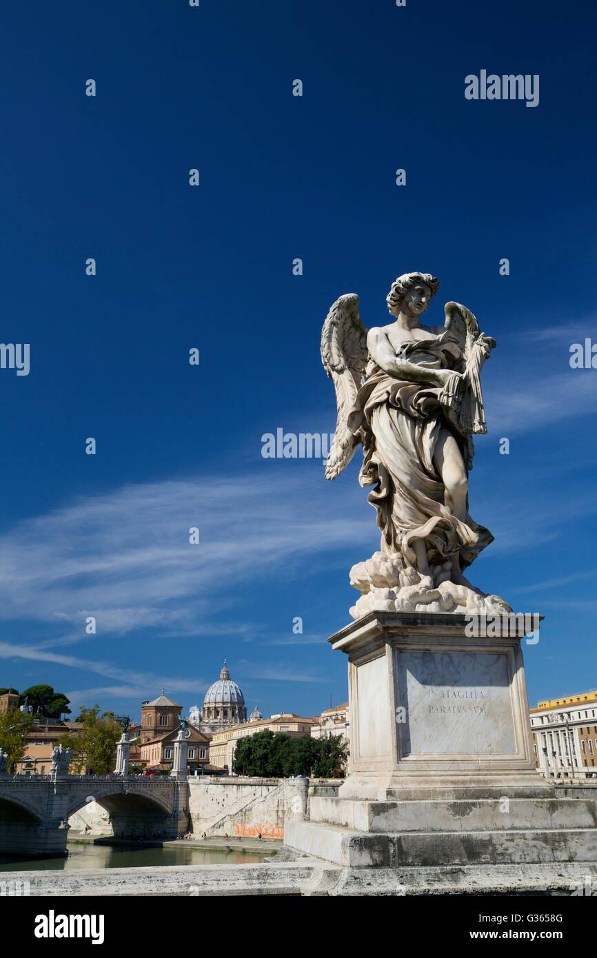 Angel sculpture bernini hi-res stock photography and images - Alamy