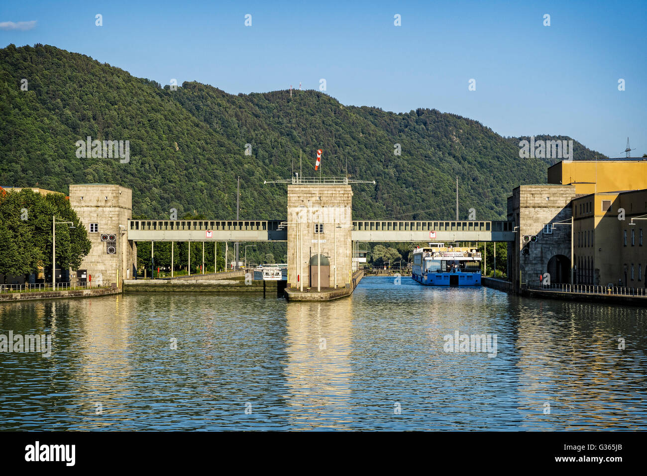 Jochenstein Lock in the Wachau Valley, Bavaria, Germany Stock Photo - Alamy