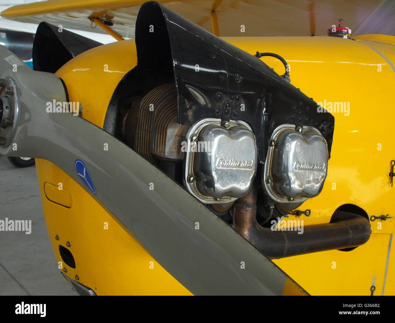 Piper j 3 cub hi-res stock photography and images - Alamy