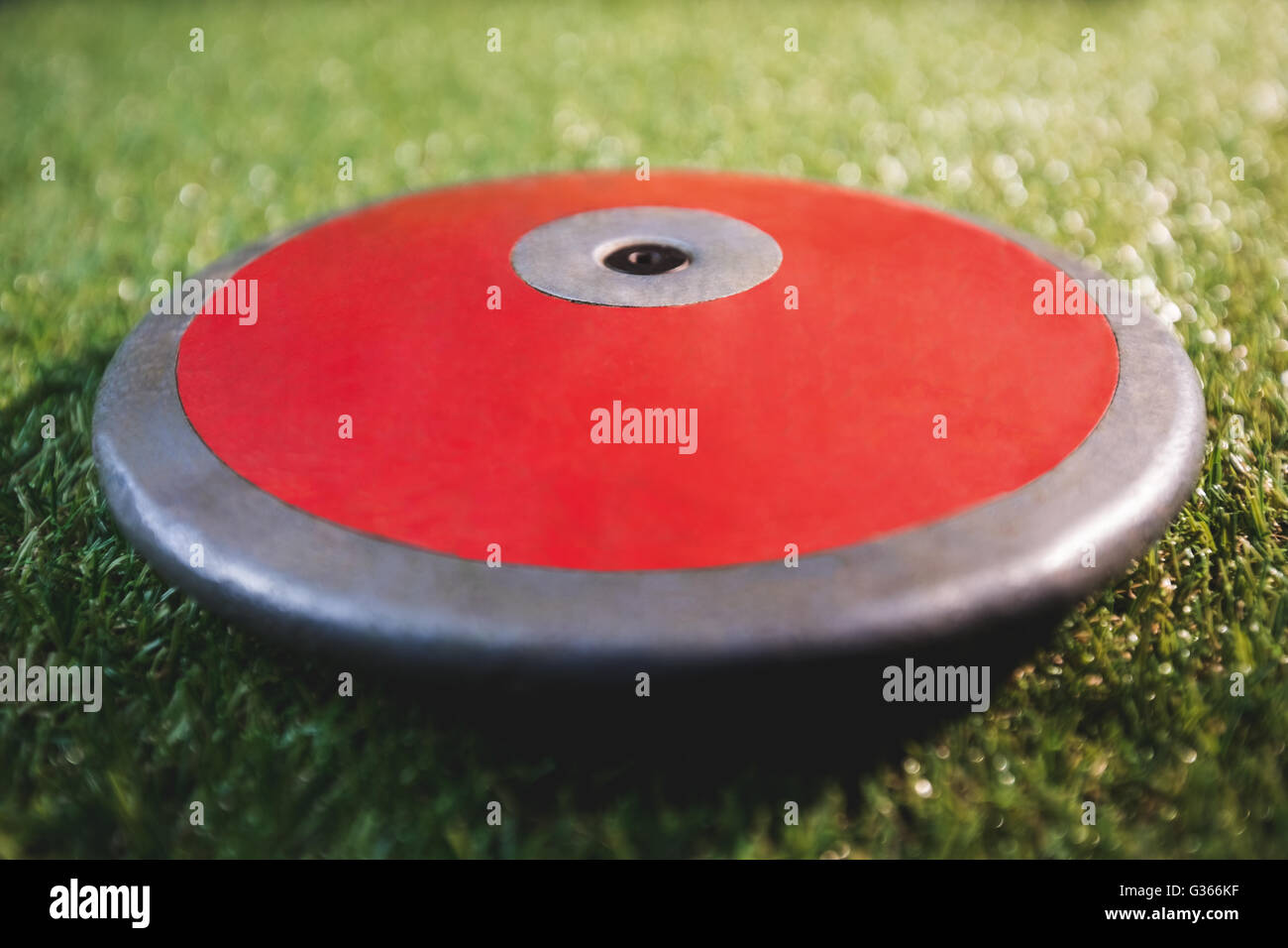 Grass champion discus throwing hi-res stock photography and images - Alamy