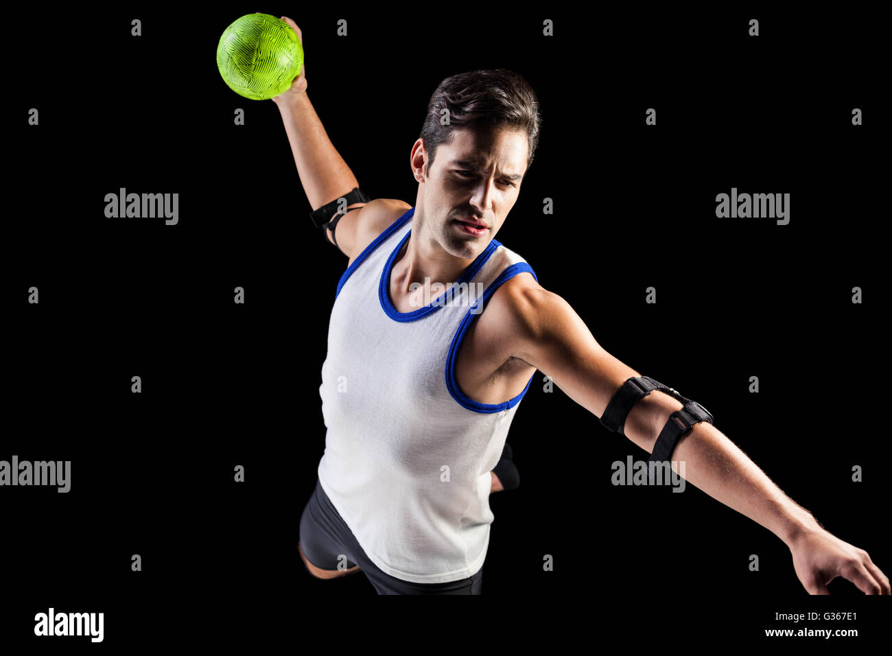 Man throwing ball hi-res stock photography and images - Alamy