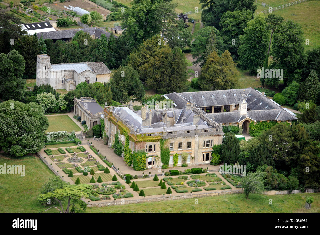 Aerial mansion uk hi-res stock photography and images - Alamy