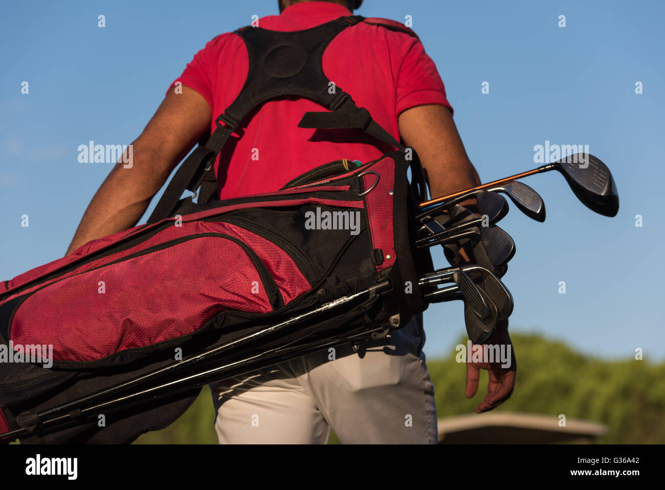 Golfers walking close hi-res stock photography and images - Alamy