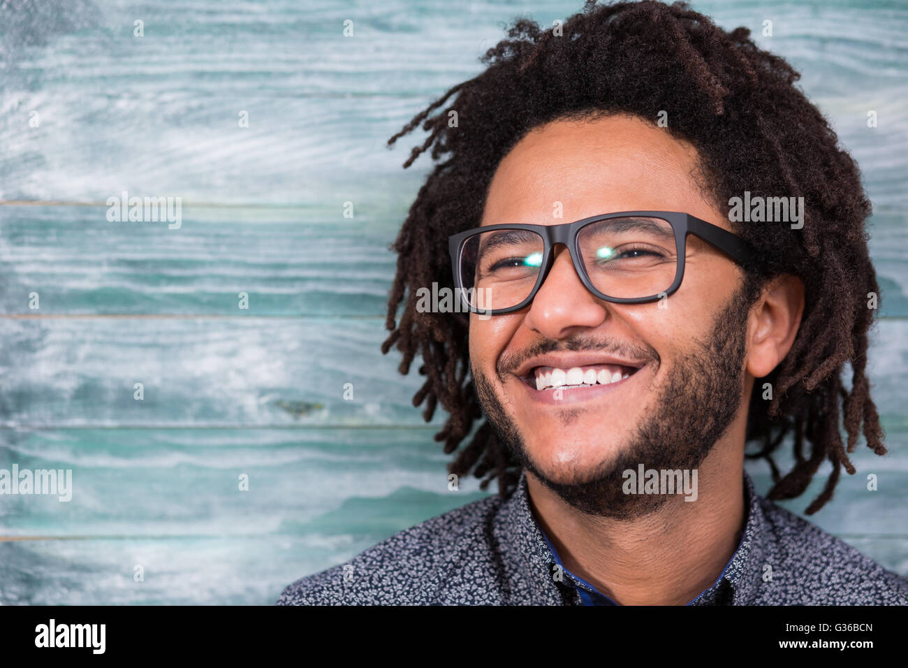 Afro man posing Stock Photo - Alamy