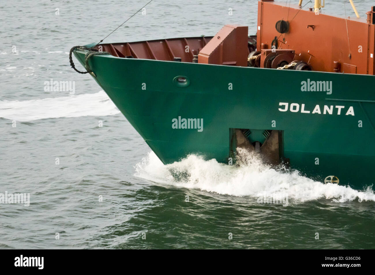 Cargo ship bow wave hi-res stock photography and images - Alamy