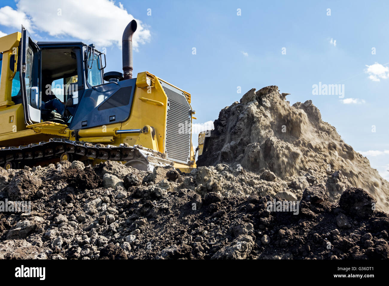 Earthmoving tool hi-res stock photography and images - Alamy