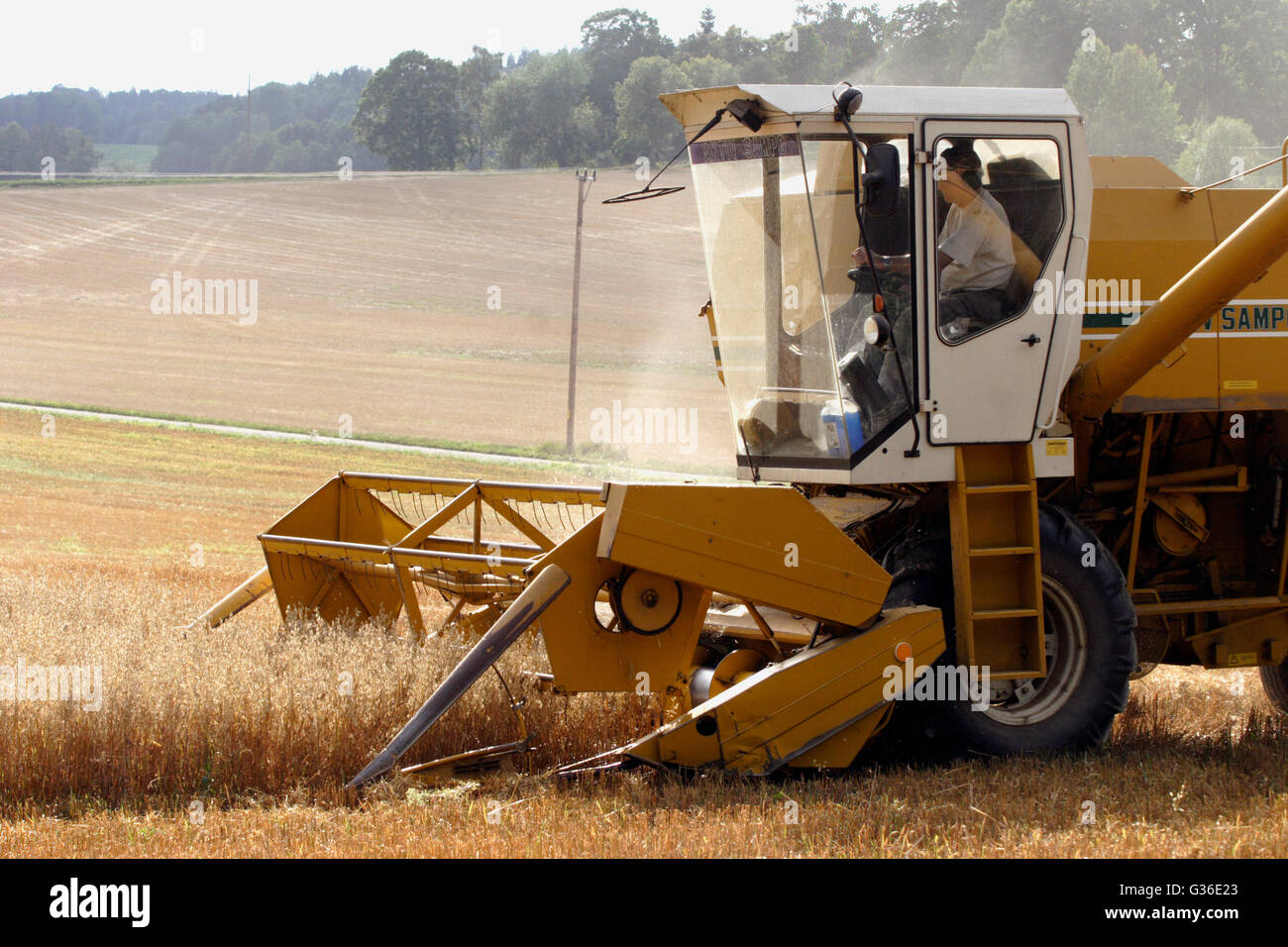 Combine at work hi-res stock photography and images - Alamy