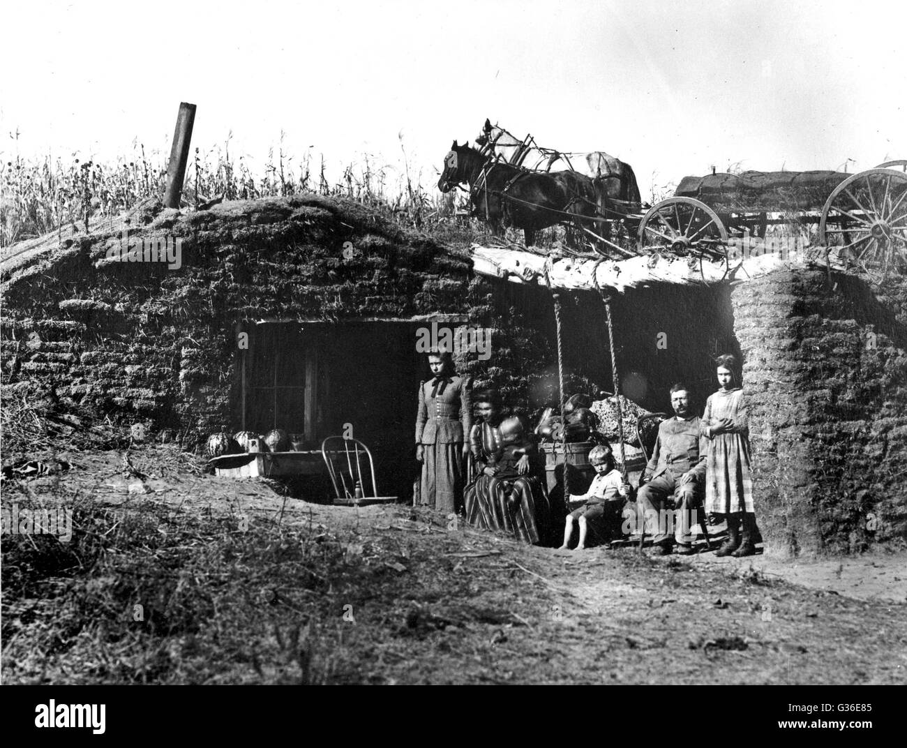 Family in house no Black and White Stock Photos & Images - Alamy