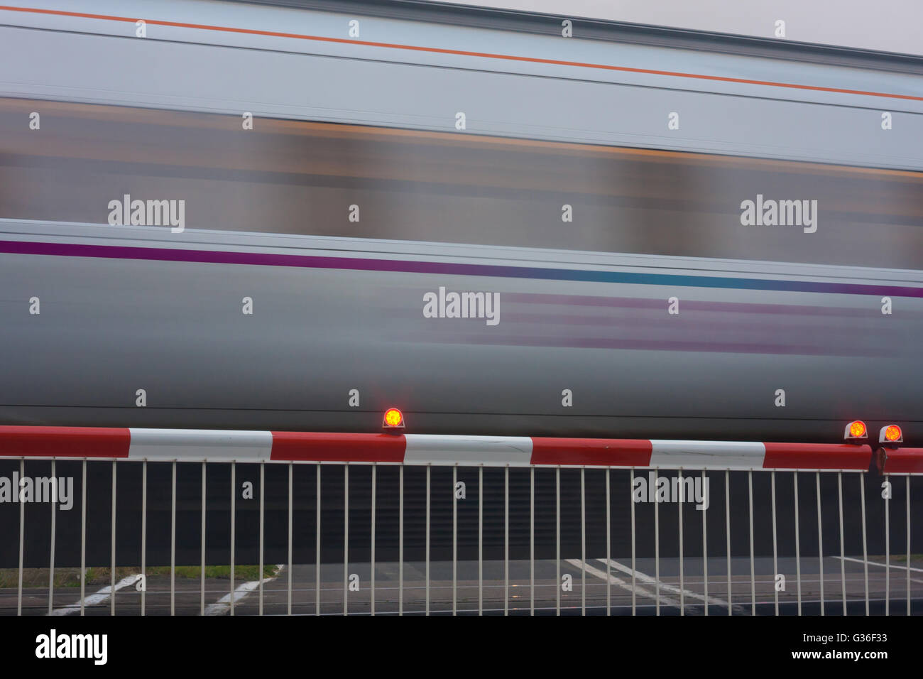 train passing level crossing Stock Photo - Alamy train passing level crossing Stock Photo - Alamy