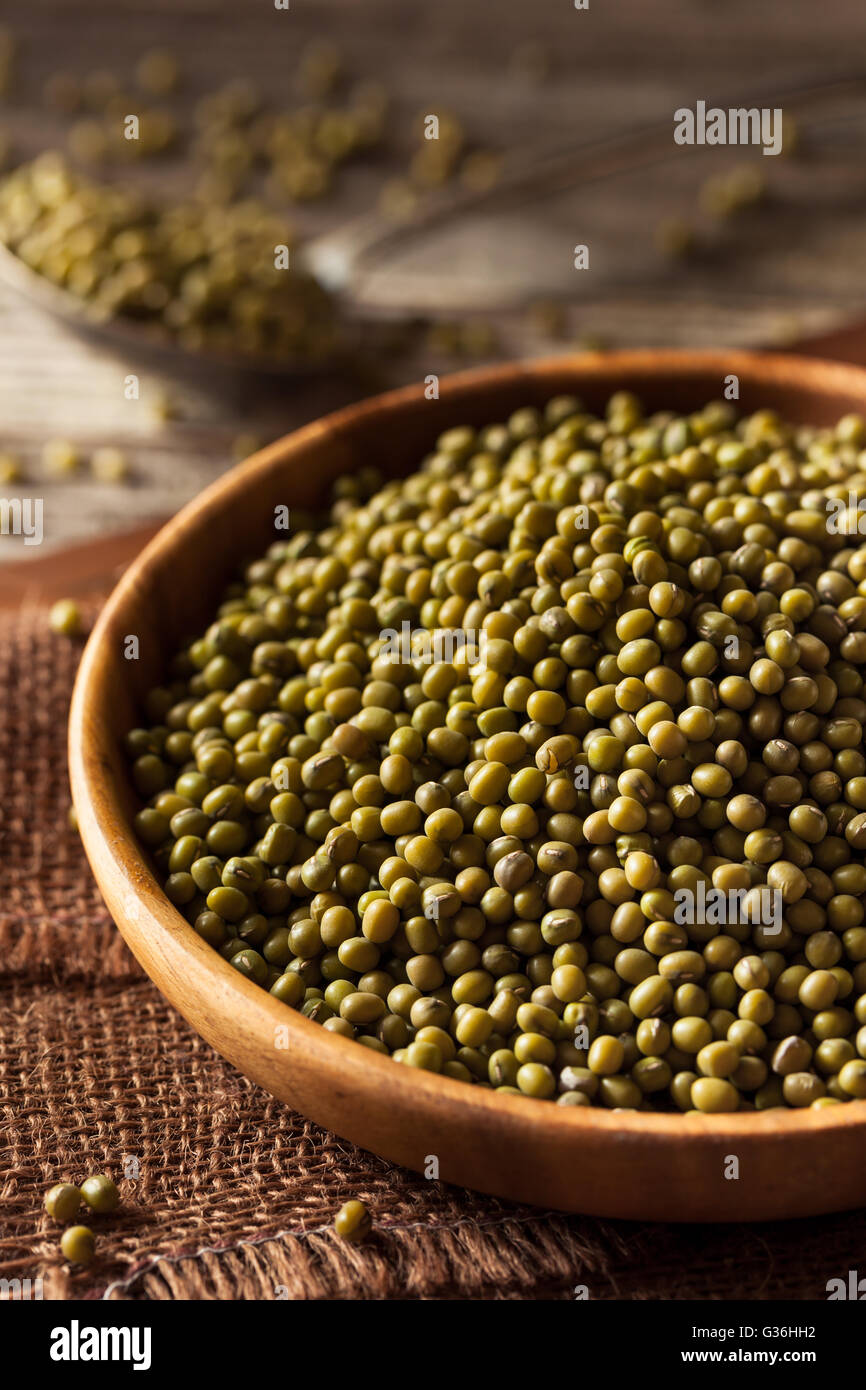 Mung beans texture hi-res stock photography and images - Alamy