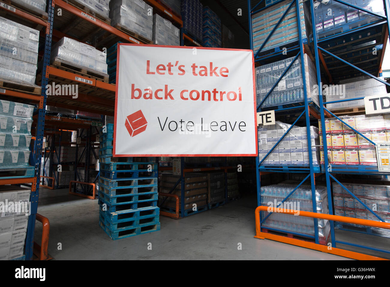 Vote Leave campaign event with Boris Johnson and Michael Gove speaking ...
