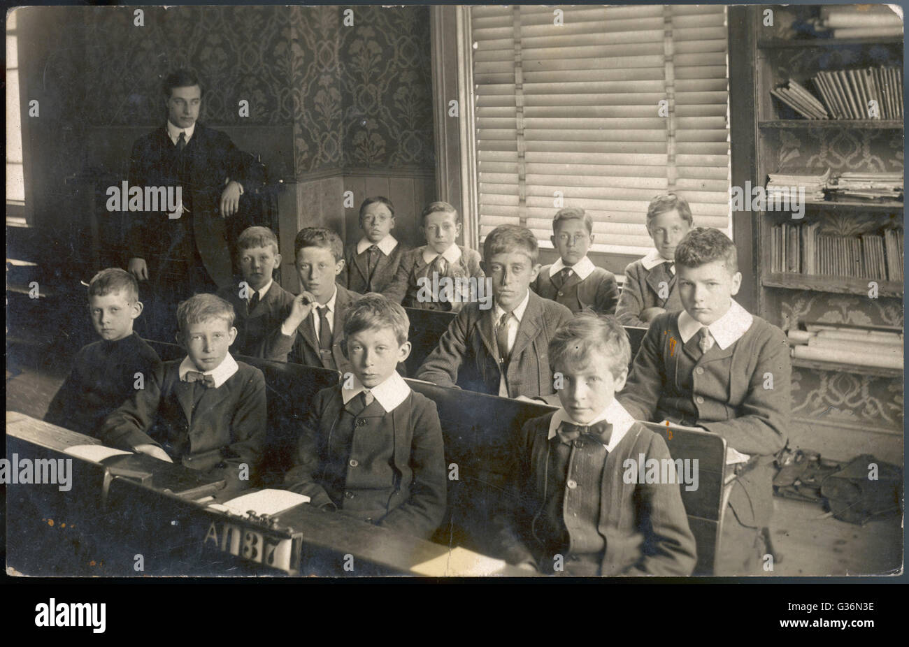 London teacher school hi-res stock photography and images - Alamy