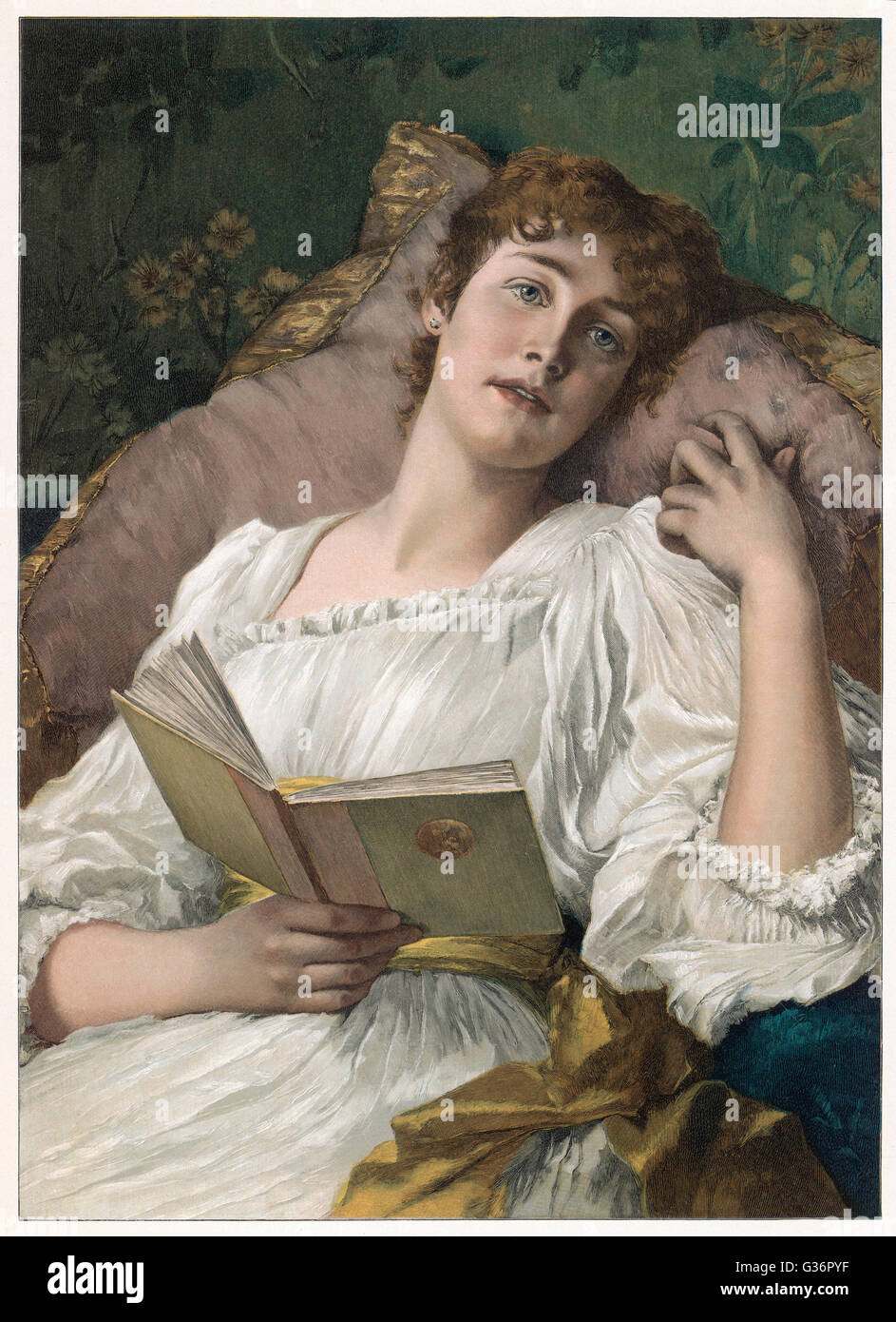 Woman reading the latest novel Stock Photo - Alamy