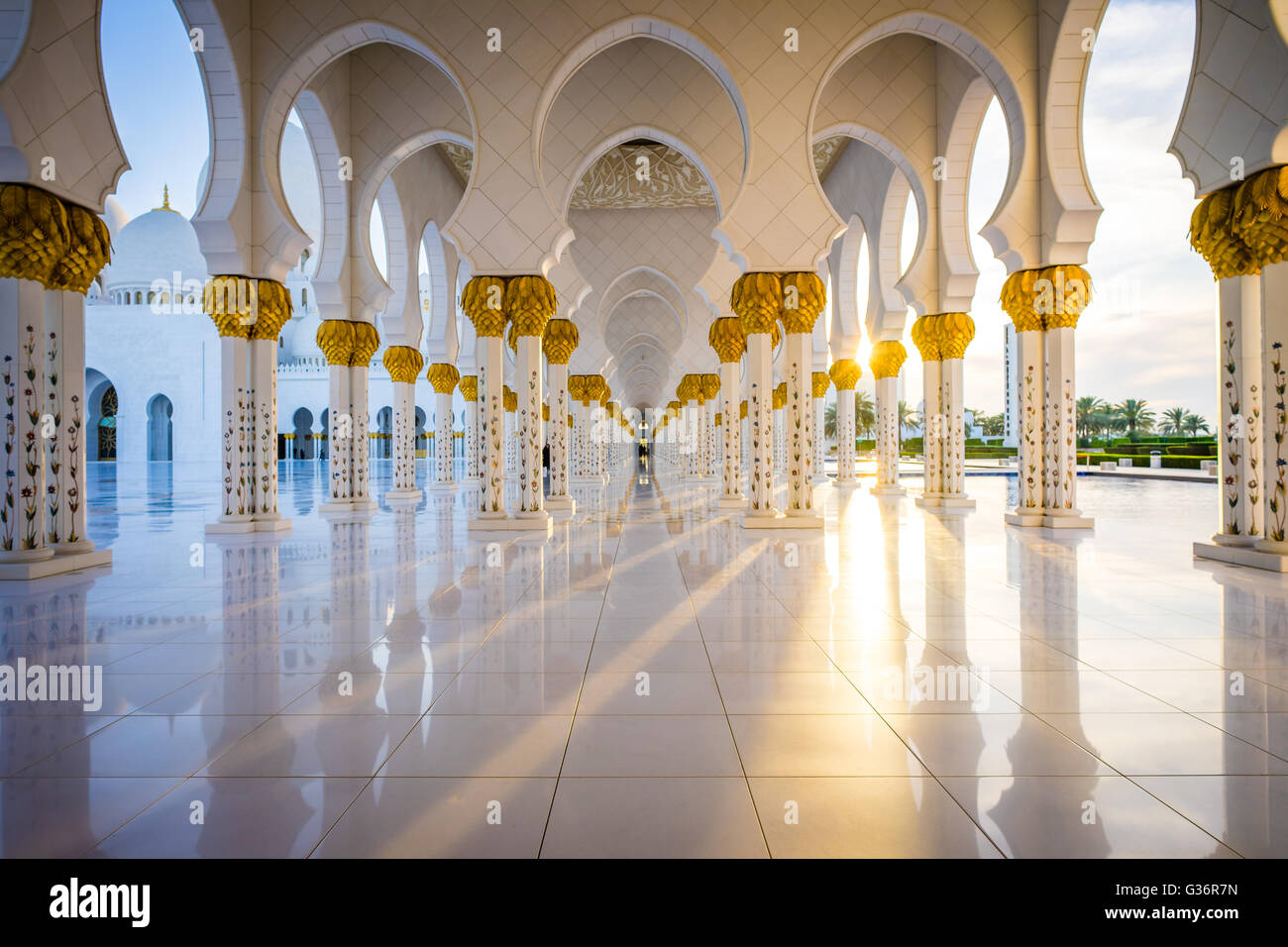 Mosck hi-res stock photography and images - Alamy