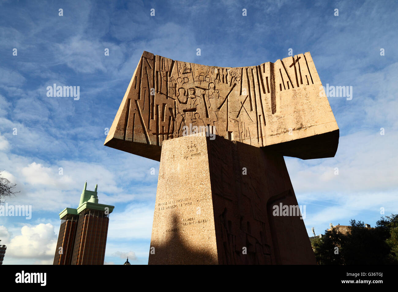 Modern concrete sculptures in the Jardines del Descubrimiento, Torres ...