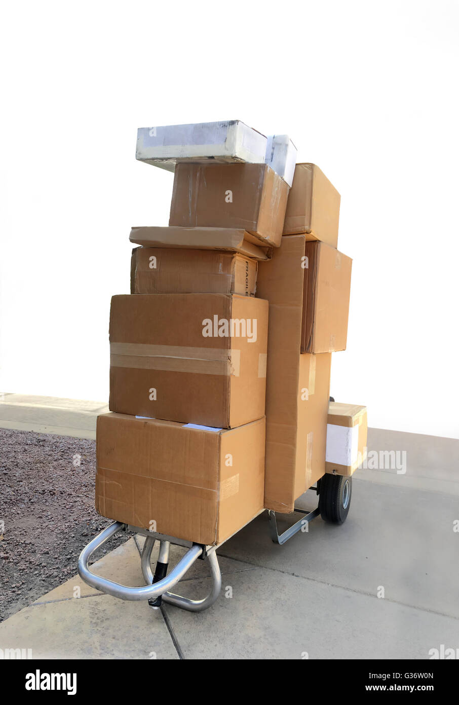 Delivered order package hi-res stock photography and images - Alamy