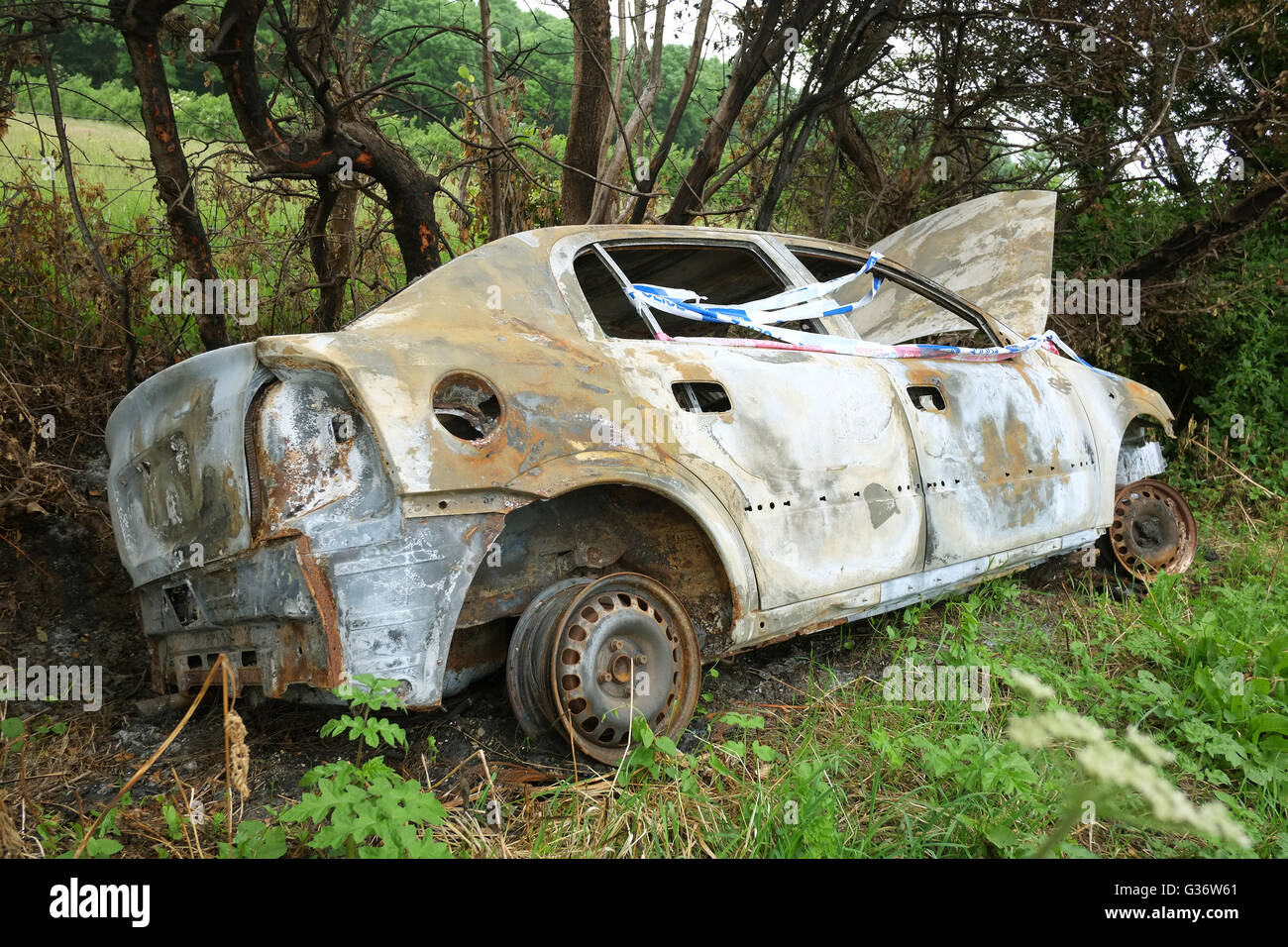 Car in ditch hi-res stock photography and images - Alamy